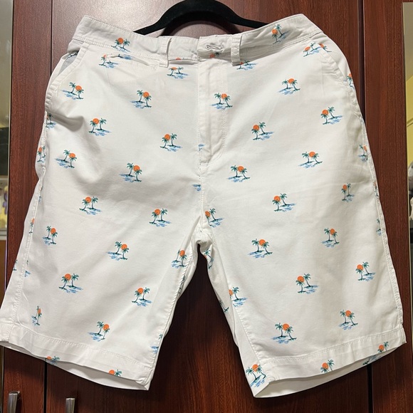 Free Planet | Shorts | Free Planet White Shorts With Tropical Print ...